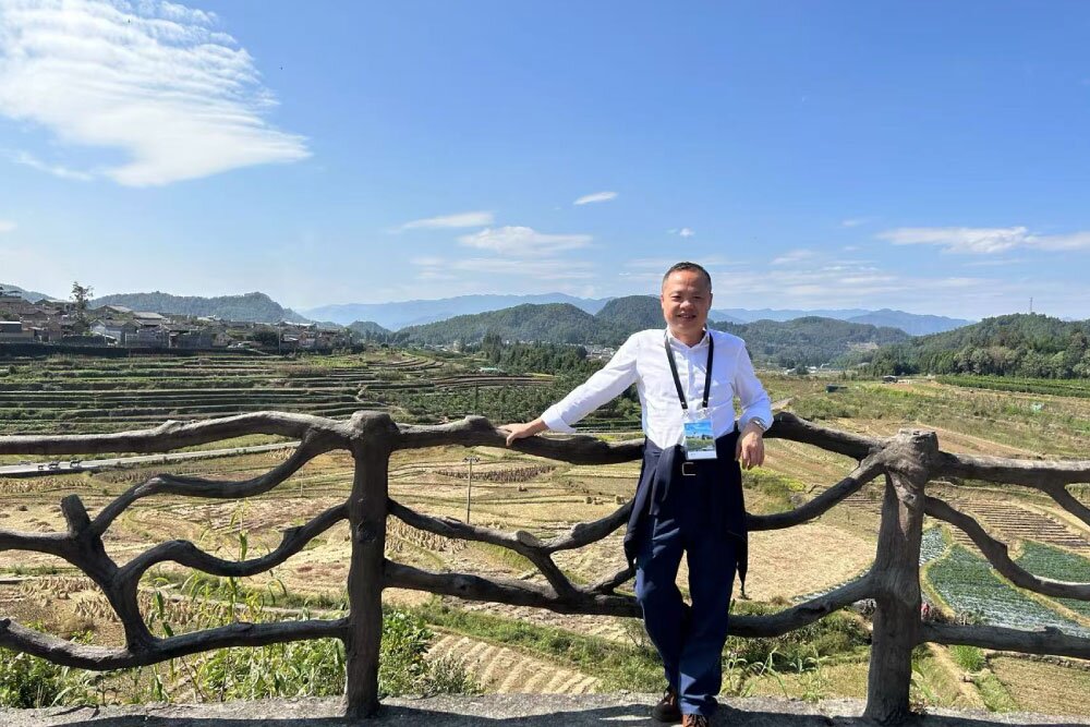 Get to Know Simon Li: Turning Crisis into Opportunity - Latest ...